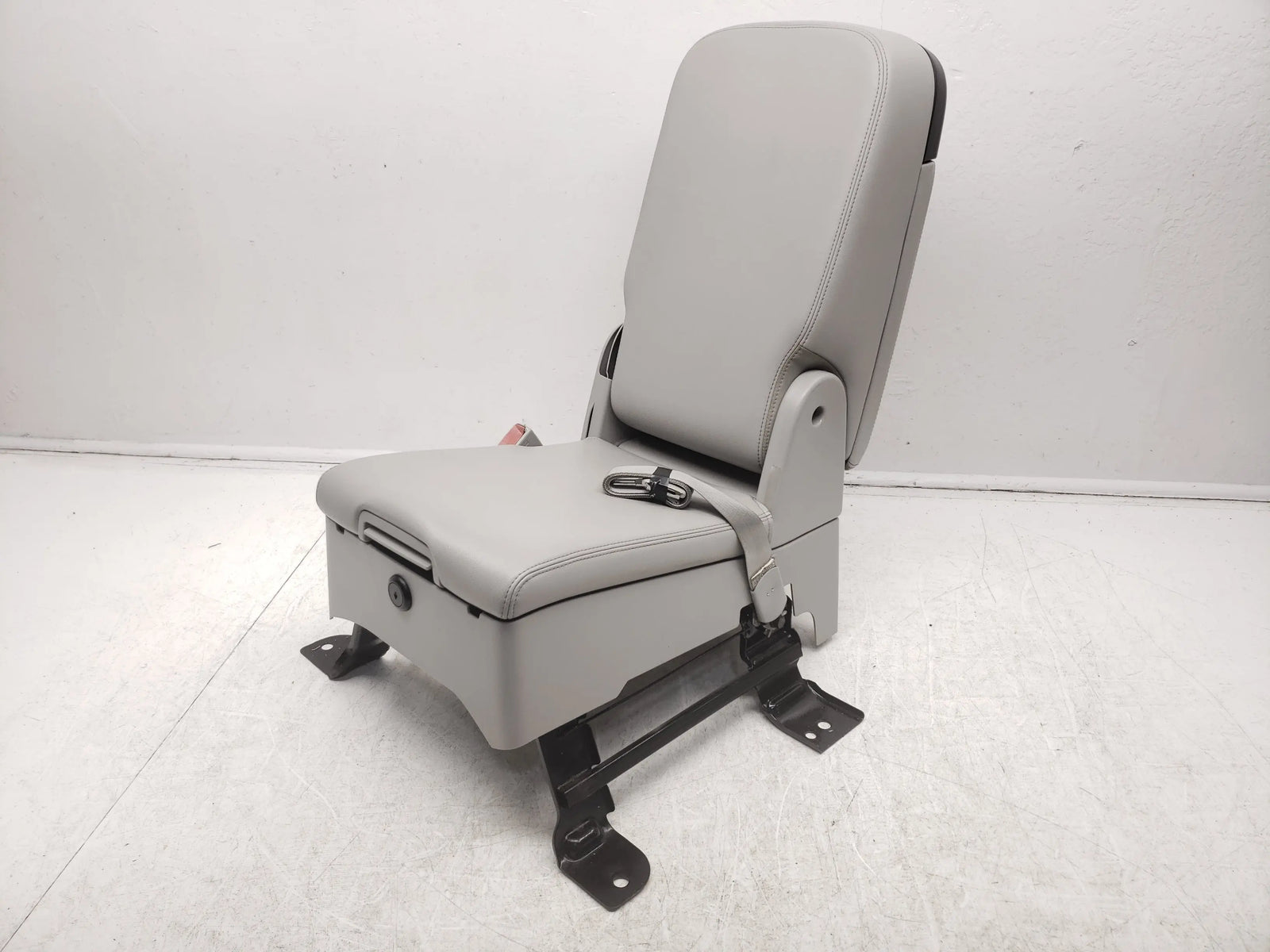 2007 - 2013 Sierra Silverado Jump Seat Console, Gray Leather, w ...
