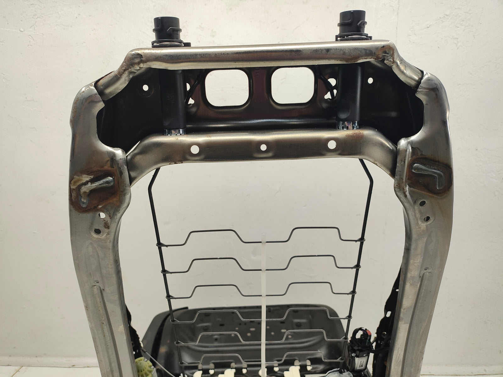 Silverado Drivers Seat Power Conversion Kit, 2019 - 2025