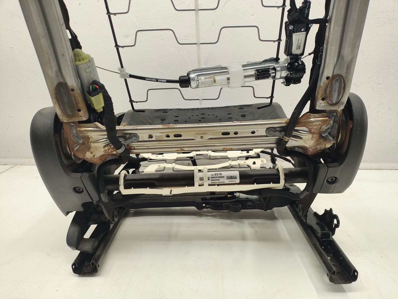 Silverado Drivers Seat Power Conversion Kit, 2019 - 2025